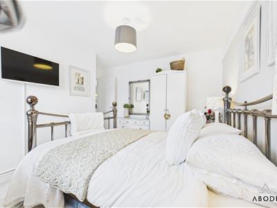 Lower Pingle Road, Ashbourne, Derbyshire £445,000